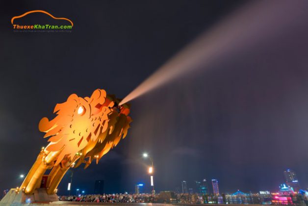 Du lịch Đà Nẵng: Cầu Rồng phun lửa lúc mấy giờ? - Thuê xe Kha Trần